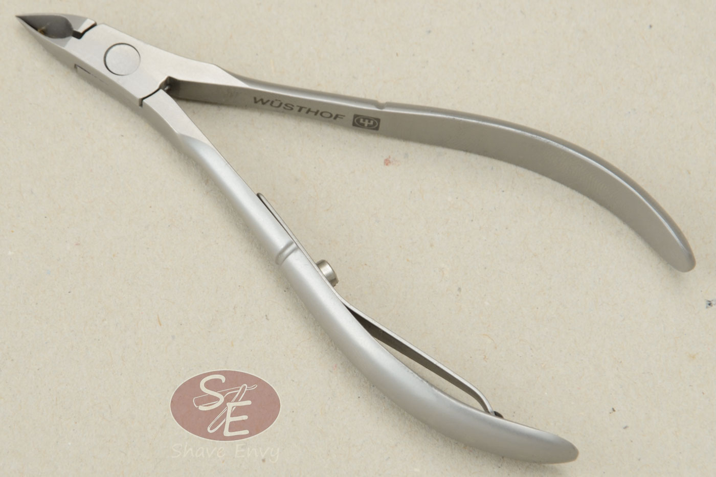 Shave Envy - Razors, brushes, hair shears, and manicure tools